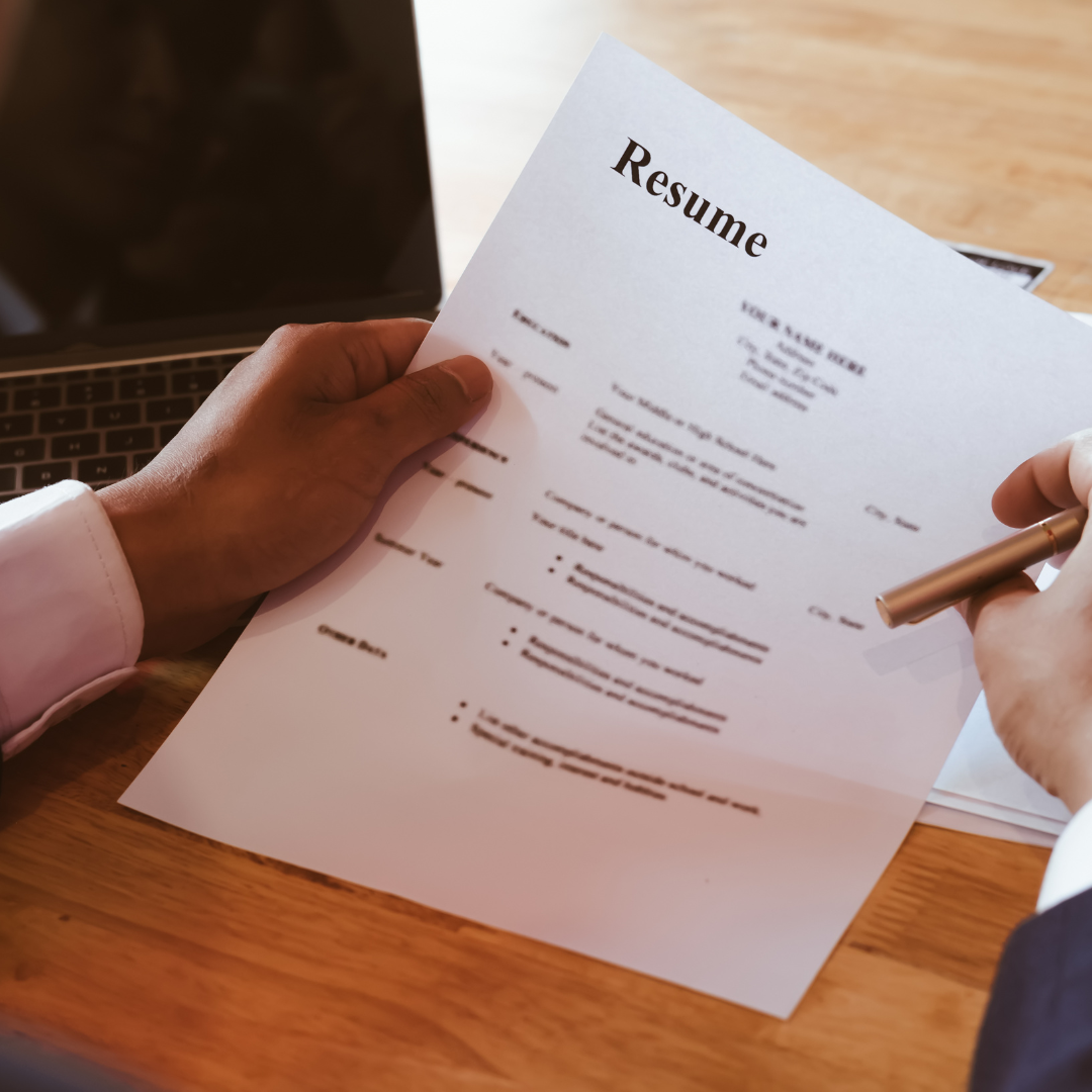 CV Writing - Format, Content, and the use of Generative AI An